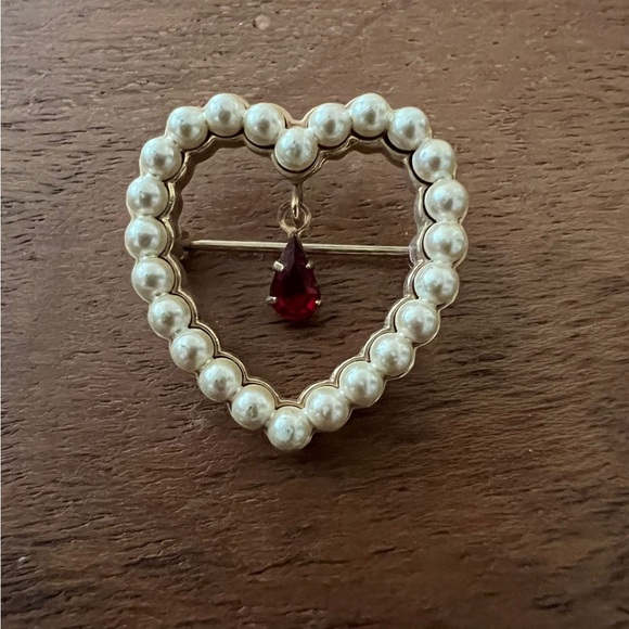 Avon | Jewelry | Vintage Avon Heart Brooch With Pearls And Ruby Red ...